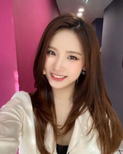 ICHILLIN’ Members Profile, Ages, Heights, & (Updated Facts!)