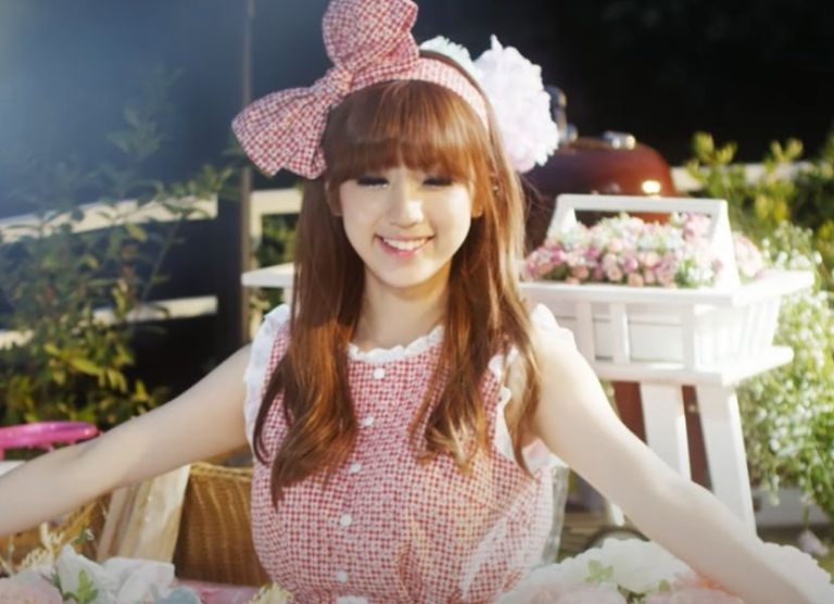 Shin Min Jung Profile, Age, Height, & (Updated Facts!)