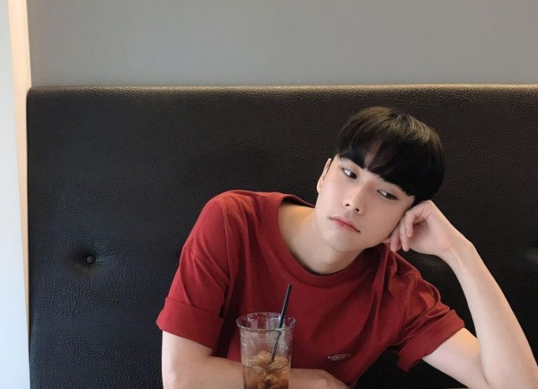 Lee Jong-hoon (Hoons) Profile, Age, Birthday, Height & Facts