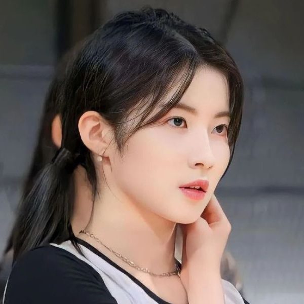 Perfil, edad, cumpleaños, altura y datos de Asa (BABYMONSTER)