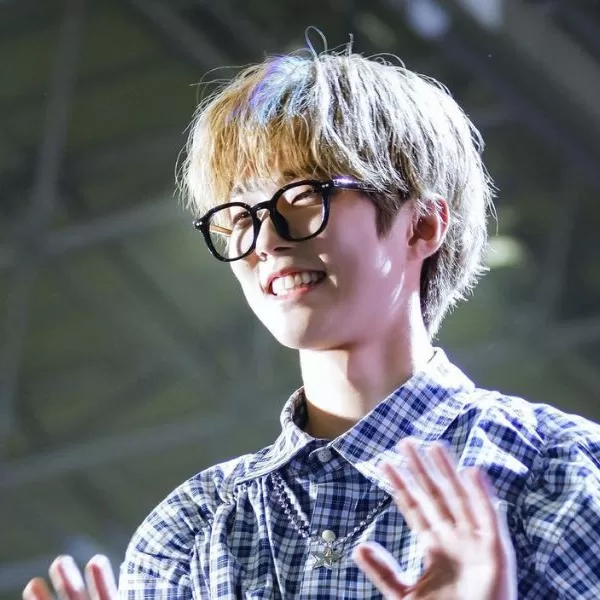 Perfil do Minho (8TURN) (fatos atualizados!) - Cantores Kpop