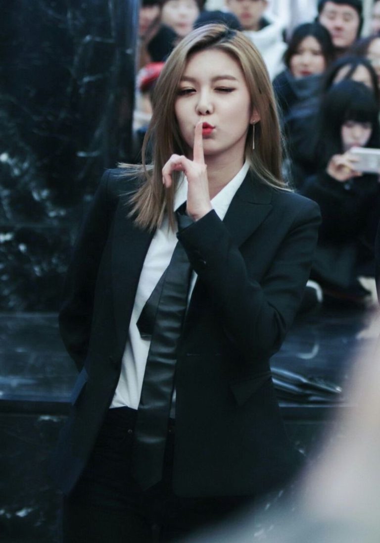 Dami (Dreamcatcher) Profile, Age, Birthday, Height & Facts