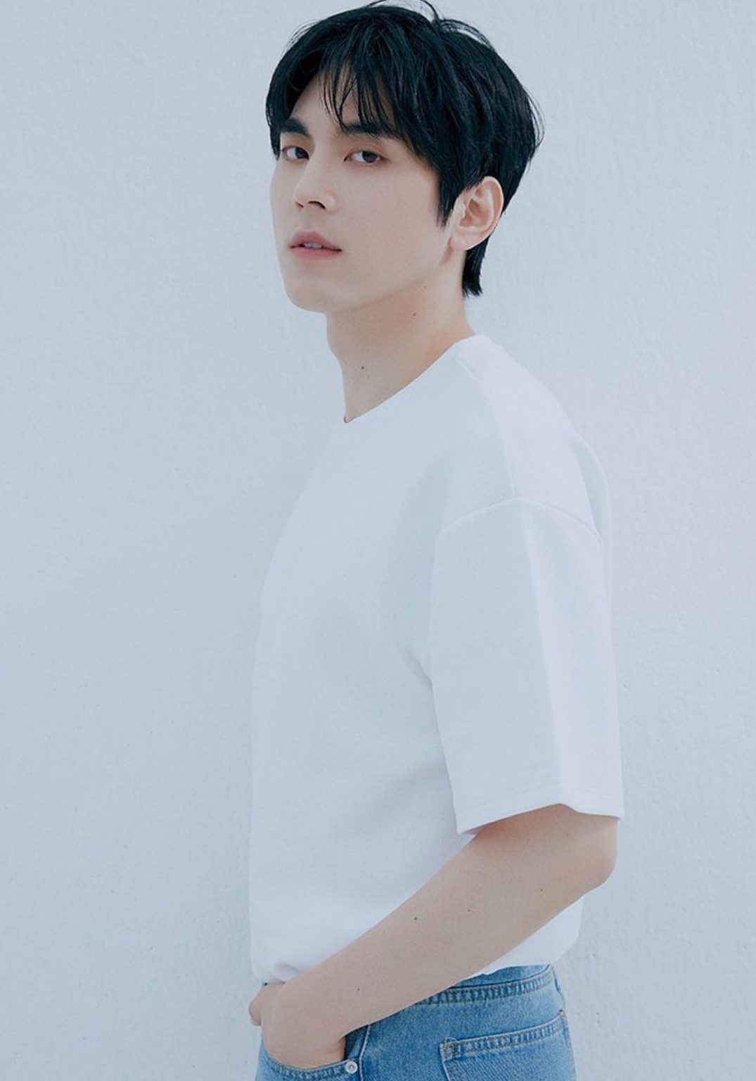 Hong Isaac Profile, Age, Birthday, Height, Weight & Facts