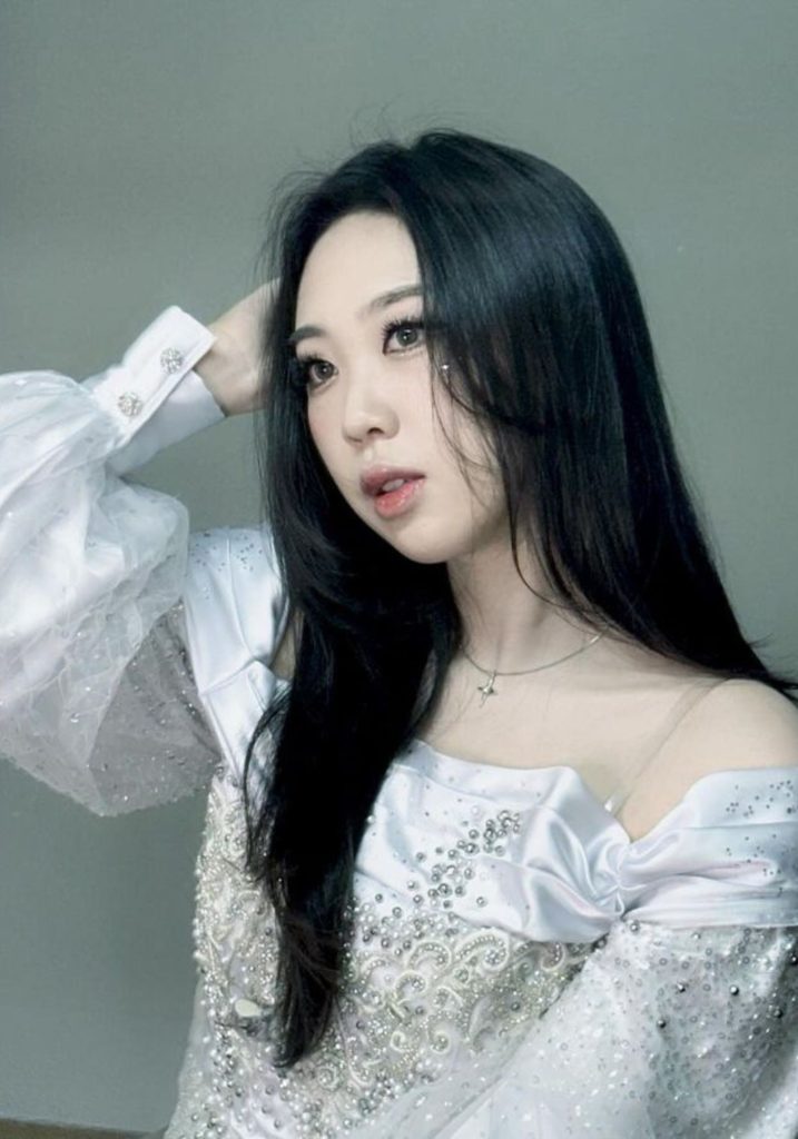 Lee Youngji Profile (Updated Facts!) - Kpop Singers