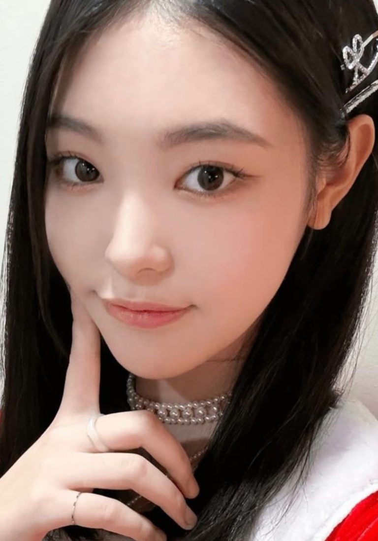 Lynn (tripleS) Profile (Updated Facts!) - Kpop Singers