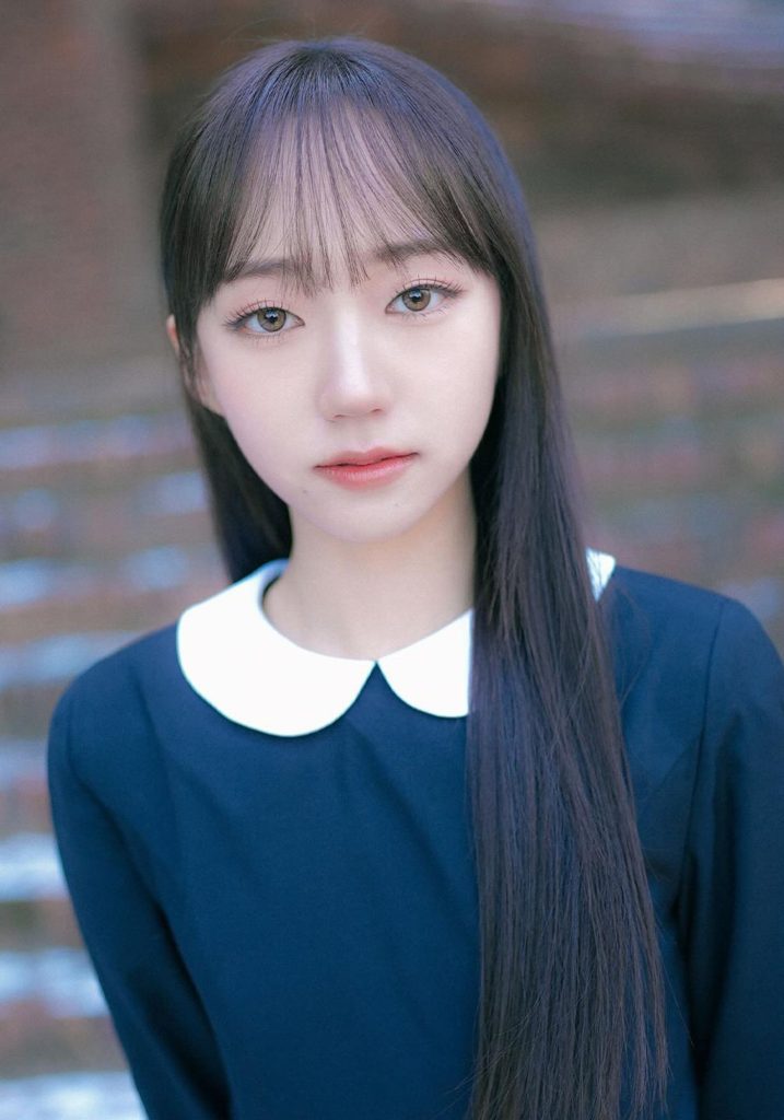 Park ShiOn (tripleS) Profile (Updated Facts!) - Kpop Singers