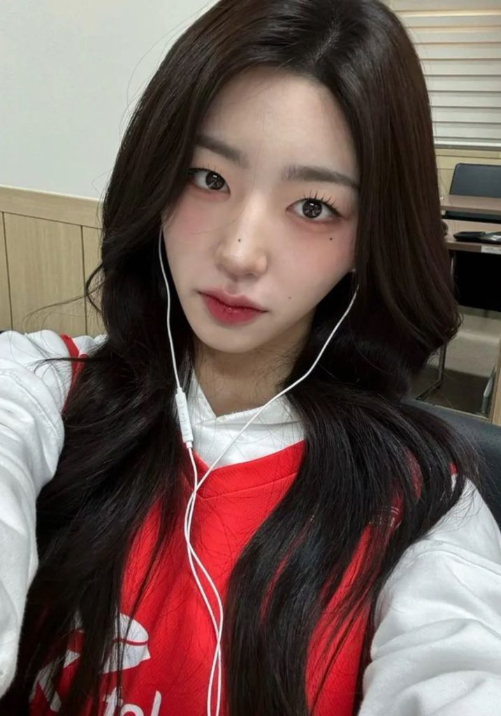 Park Sohyun (tripleS) Profile (Updated Facts!) - Kpop Singers