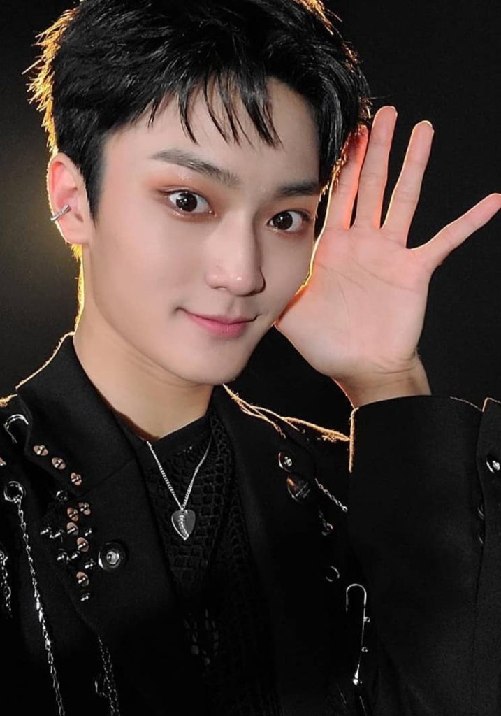 Taeyoung (CRAVITY) Profile (Updated Facts!) - Kpop Singers