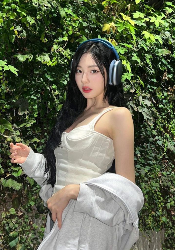 Xinyu (tripleS) Profile (Updated Facts!) - Kpop Singers