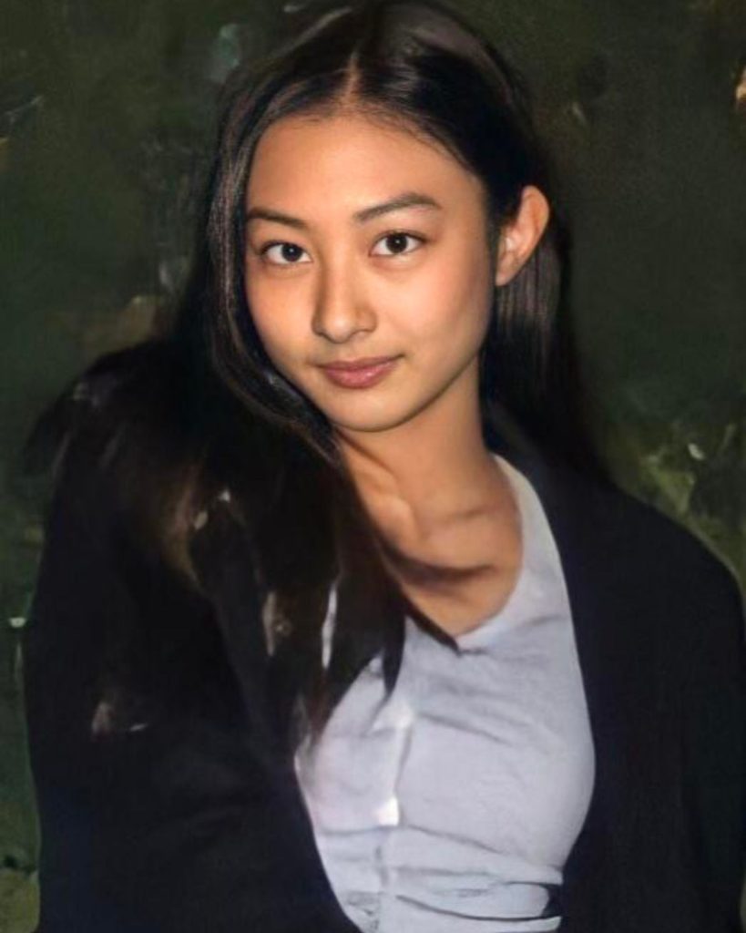 MÉOVV Members Profile, Ages, Heights, & (Updated Facts!)