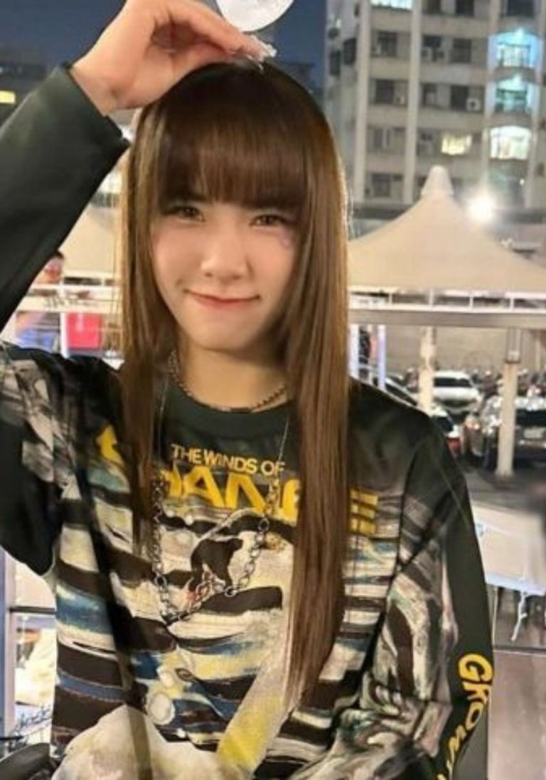 Doeun (YOUNG POSSE) Profile, Age, Birthday, Height, & Facts