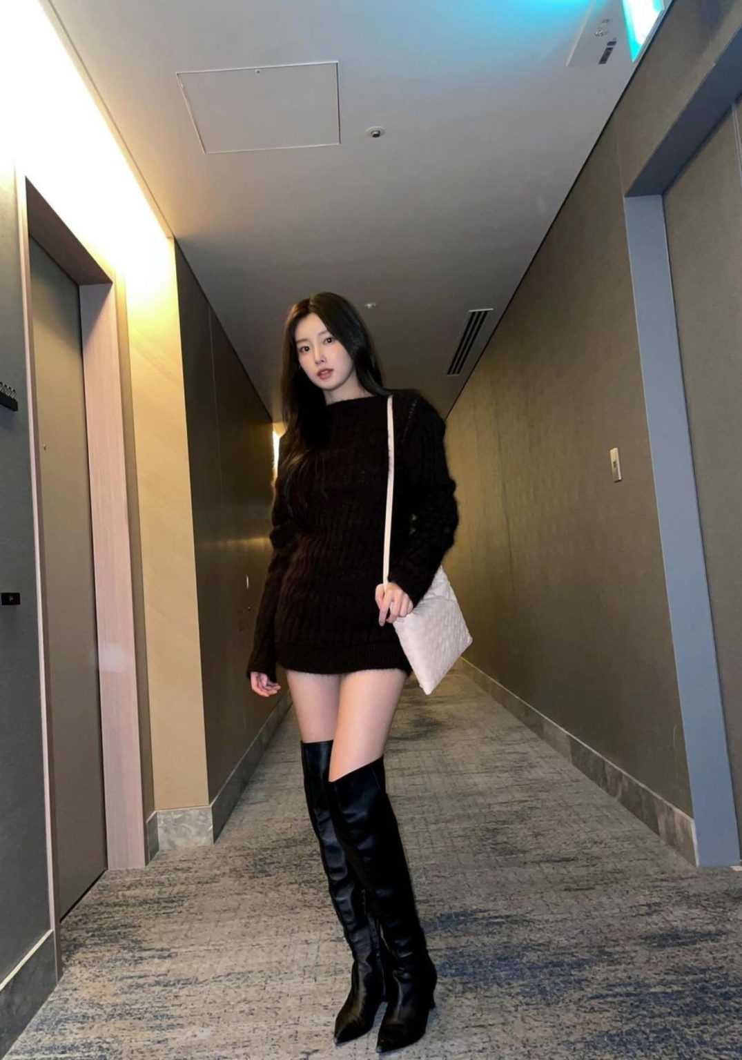 Kang Hyewon (IZ*ONE) Profile, Age, Birthday, Height, & Facts