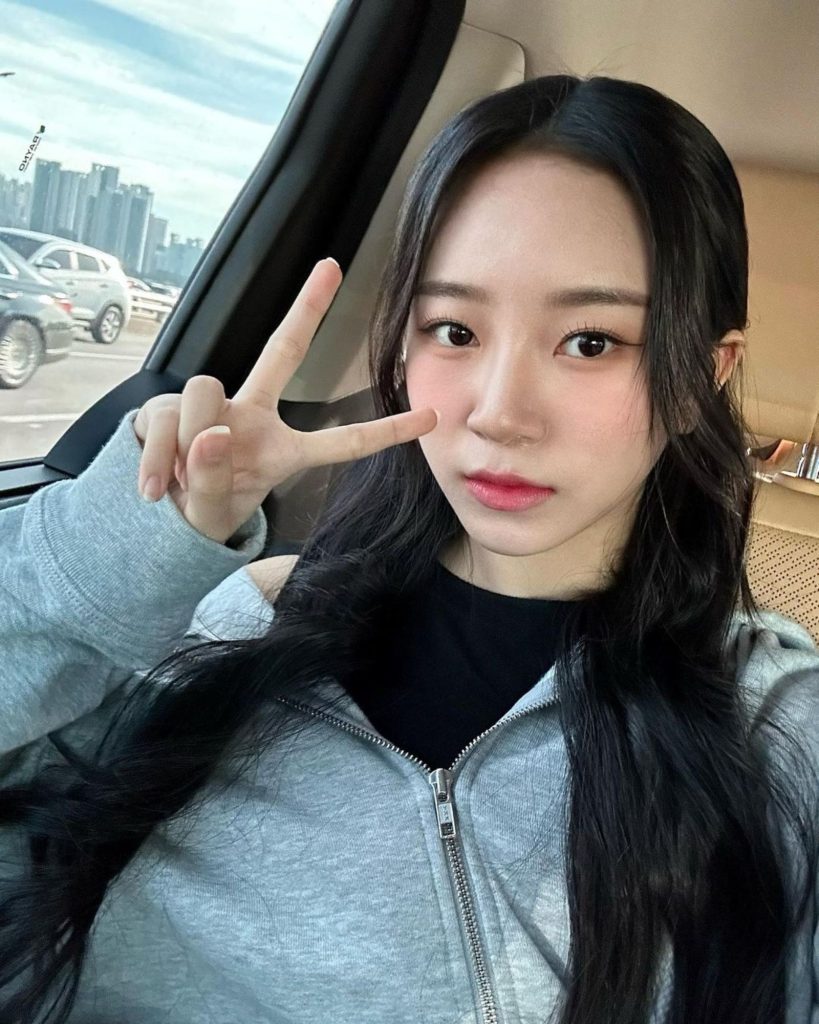 Jwin Girls Members Profile, Ages, Heights & (Updated Facts!)