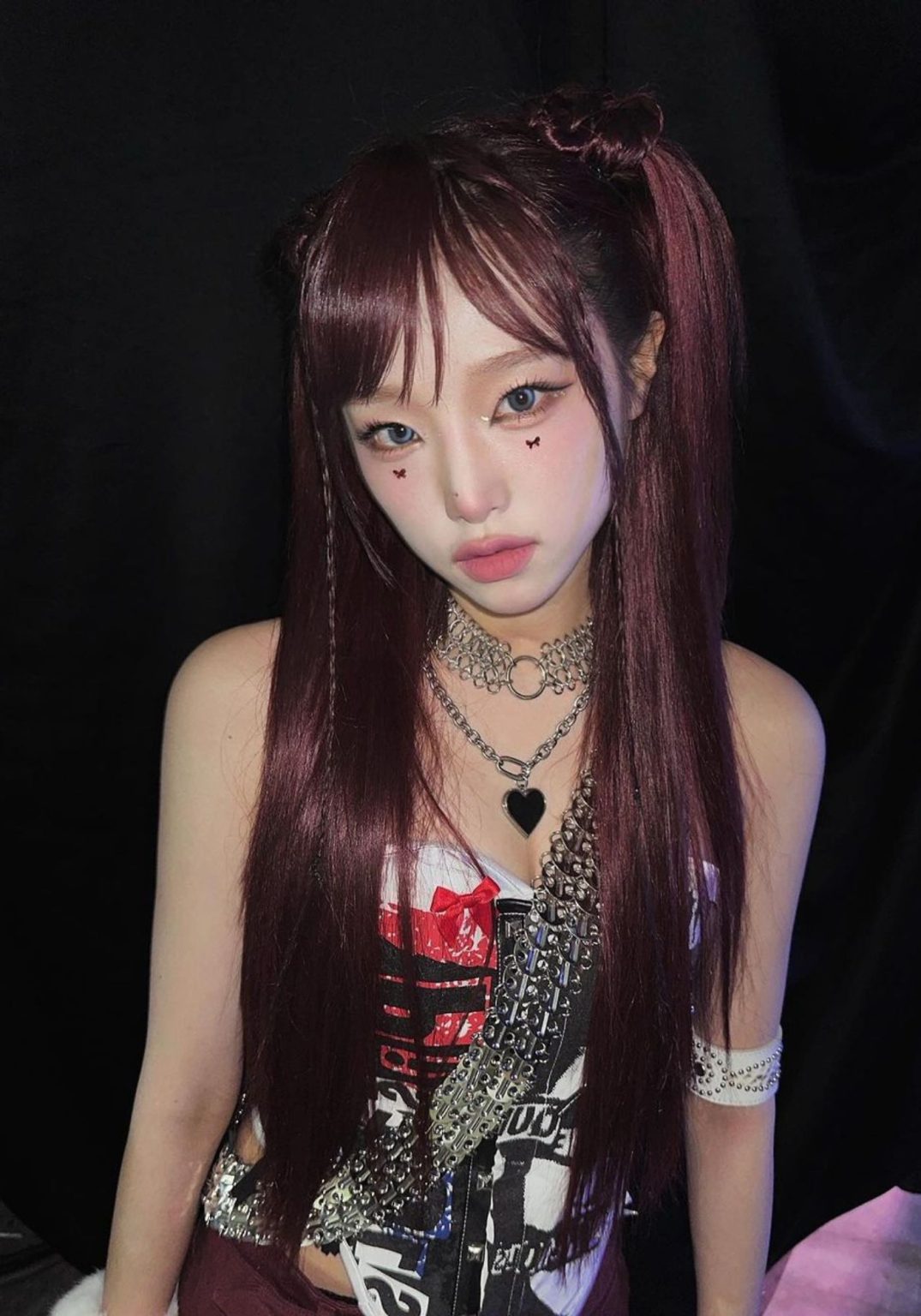 Choi Yena (IZ*ONE) Profile, Age, Birthday, Height, & Facts