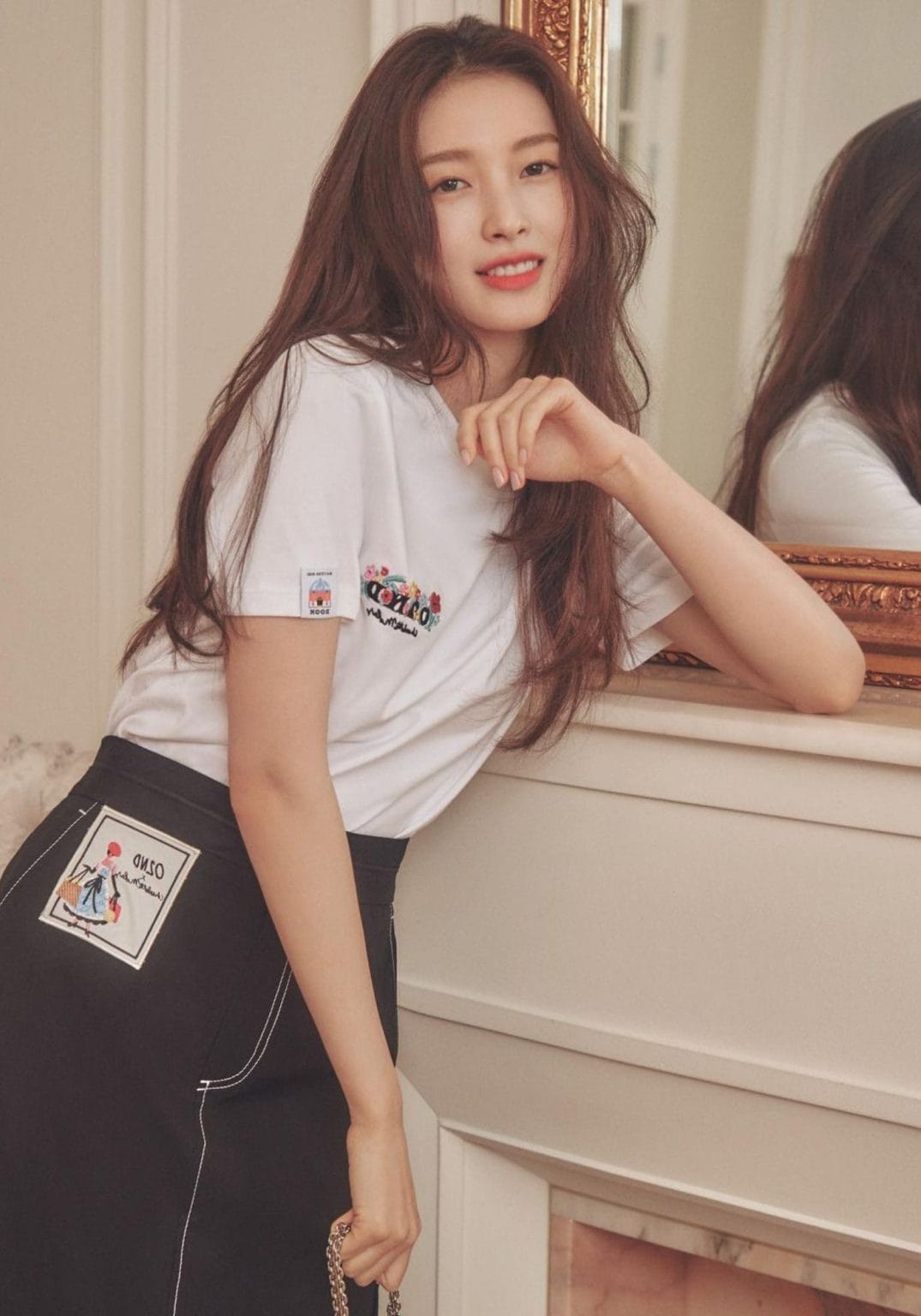 Arin (OH MY GIRL) Profile, Age, Birthday, Height, & Facts