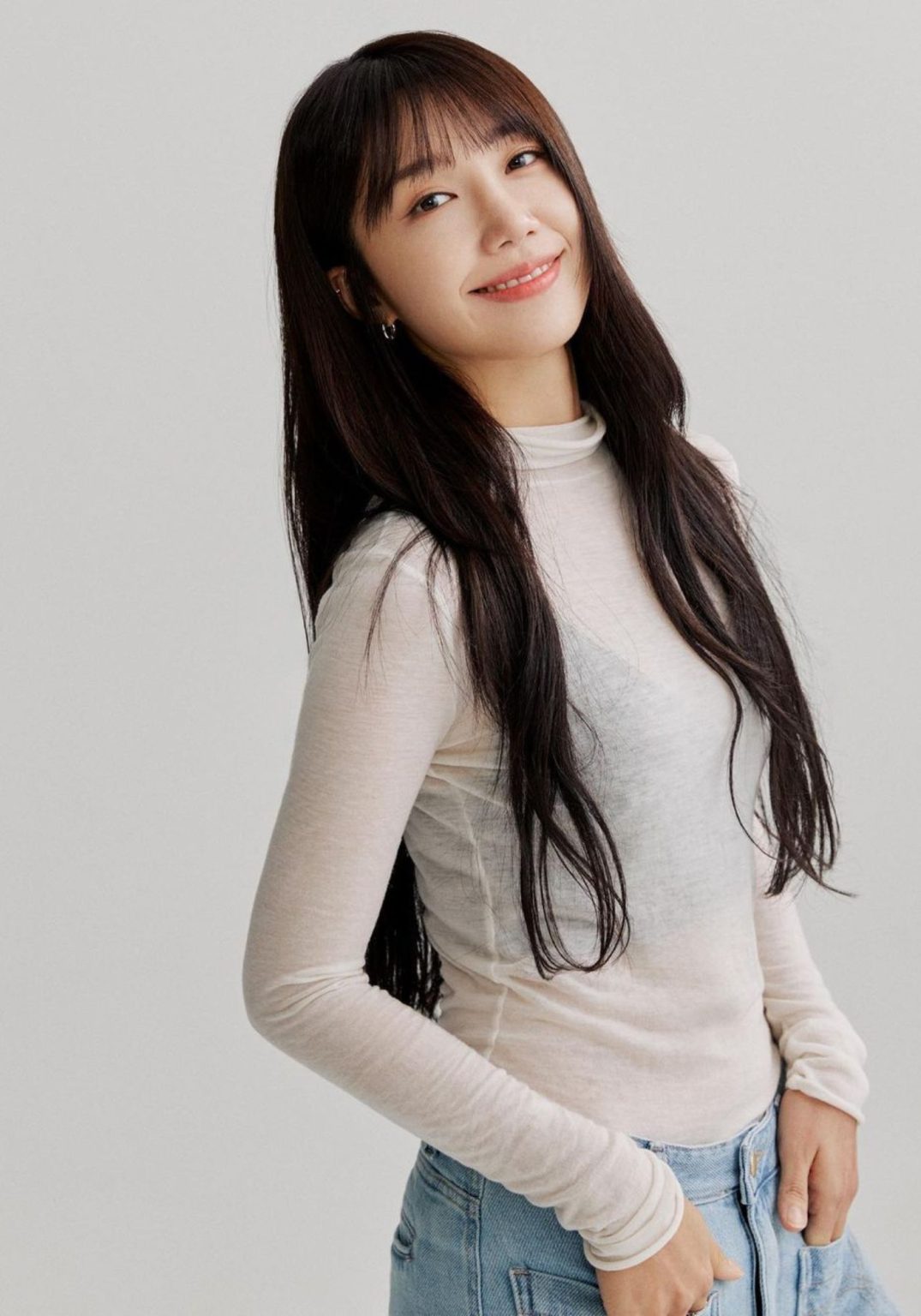 Eunji (Apink) Age, Birthday, Height, Profile, & Facts