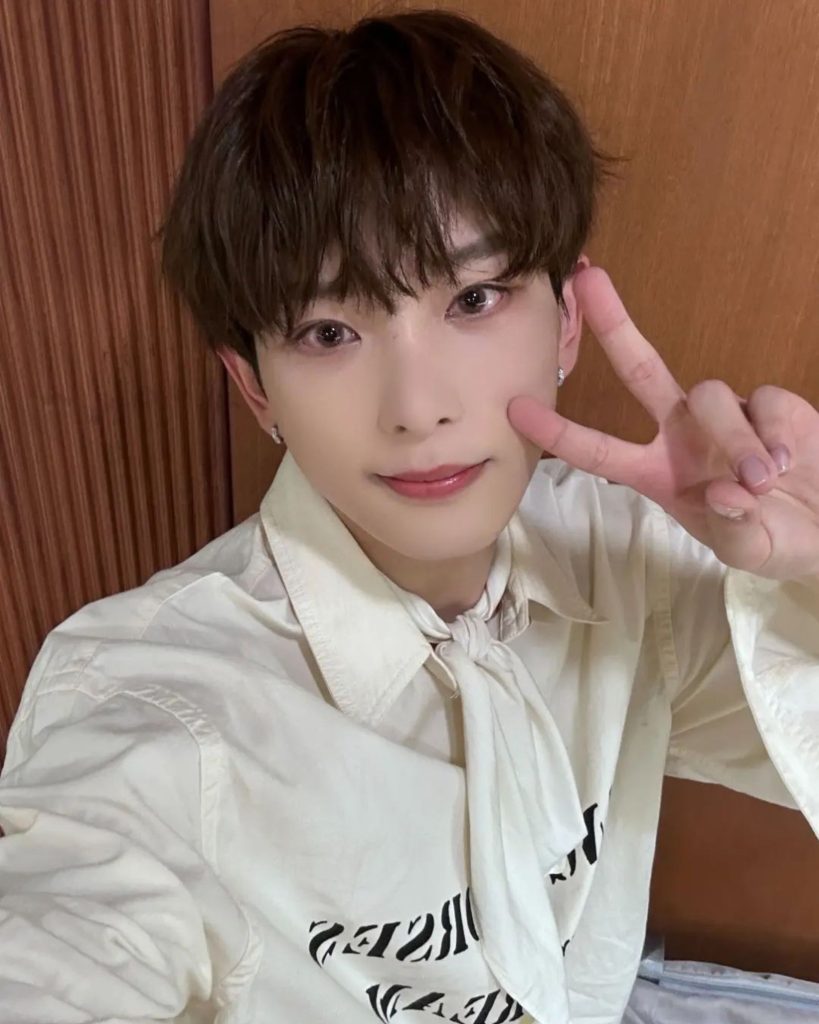 &TEAM Members Profile, Ages, Heights, & (Updated Facts!)