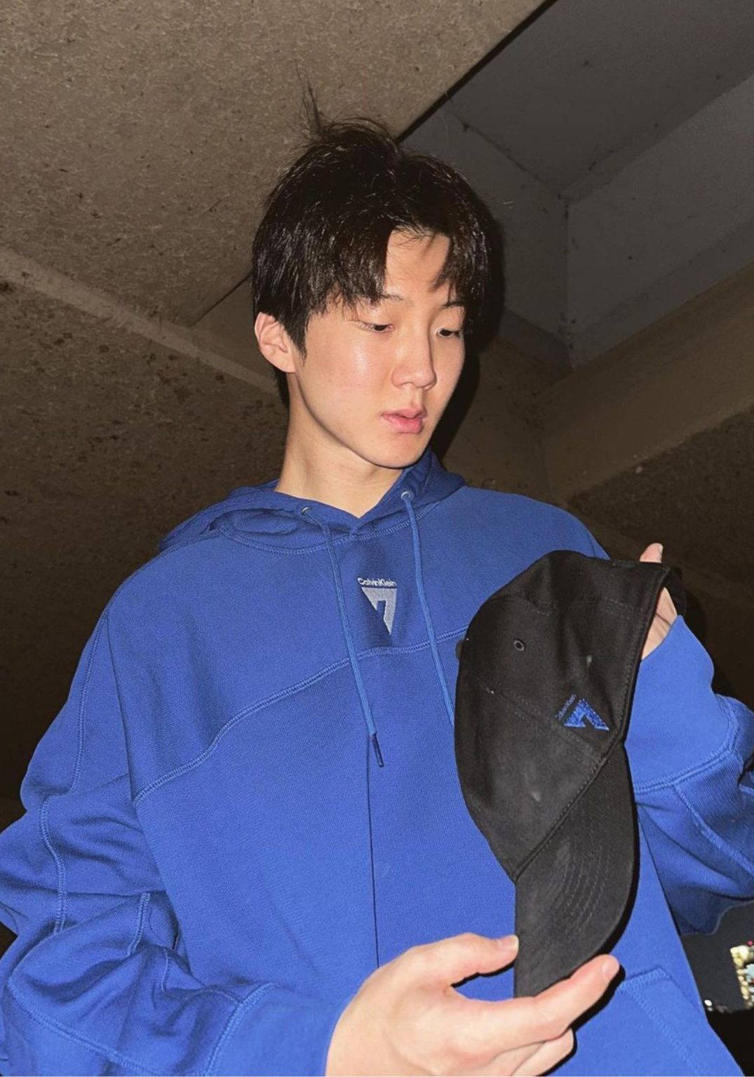 Hoony (WINNER) Age, Birthday, Height, Profile, & Facts