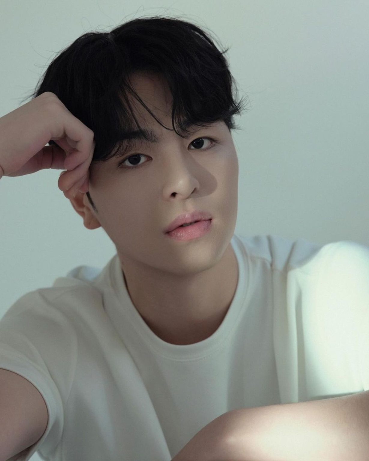 Ju-ne (iKON) Profile, Age, Birthday, Height, & Facts