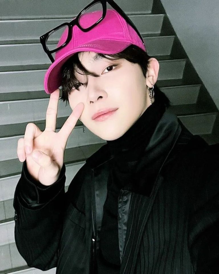 &TEAM Members Profile, Ages, Heights, & (Updated Facts!)