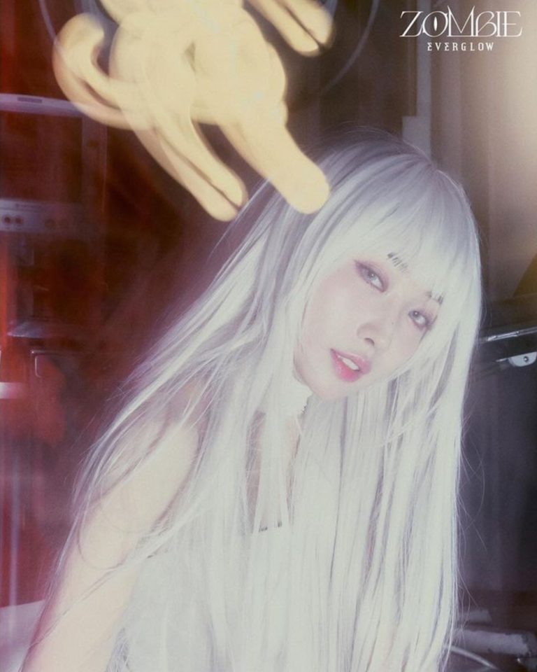 EVERGLOW Members Profile, Ages, & (Updated Facts!)