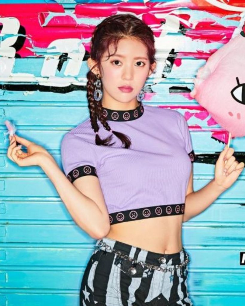 MOMOLAND Members Profile, Ages, Heights, & (Updated Facts!)