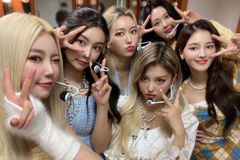 MOMOLAND Members Profile, Ages, Heights, & (Updated Facts!)