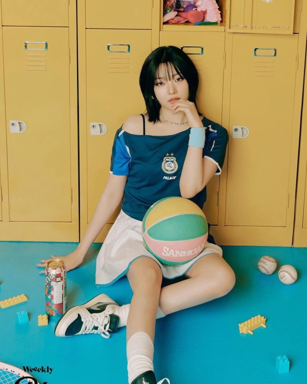 Weeekly Members Profile, Ages, Heights, & (Updated Facts!)