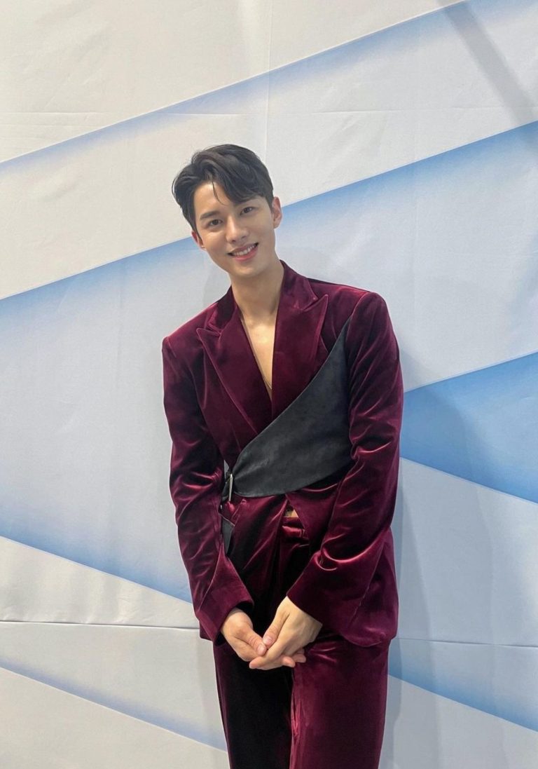 Tey (MYTRO) Profile, Age, Birthday, Height, & Facts