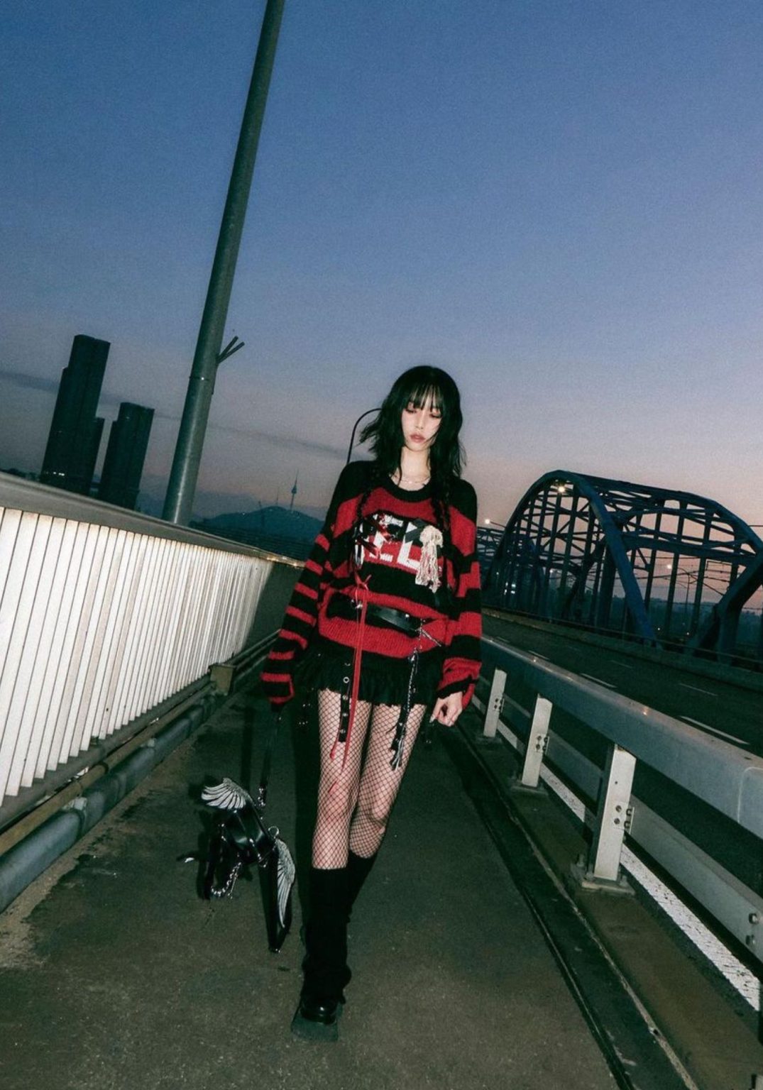 Yuju (GFriend) Profile, Age, Birthday, Height & Facts