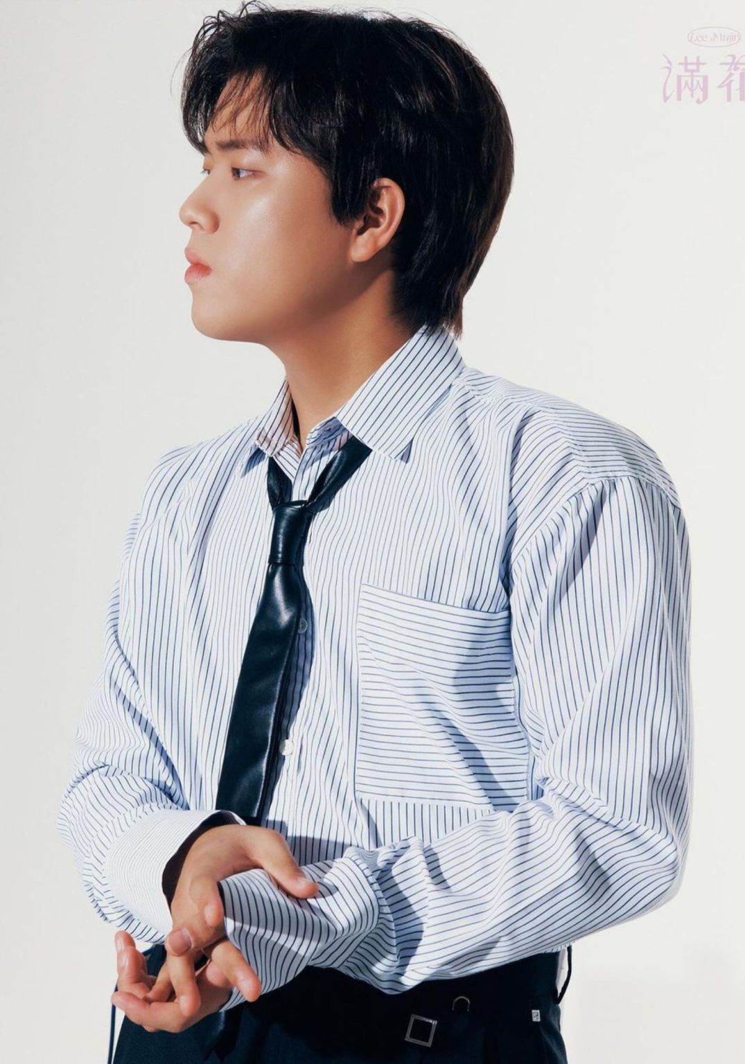 Lee Mujin Profile, Age, Birthday, Height, & (Updated Facts!)