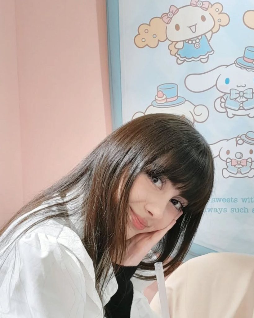 De:Va Members Profile, Ages, Heights, & (Updated Facts!)