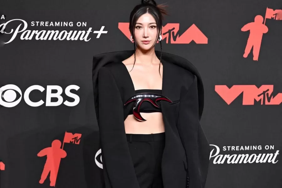 EJAE Profile, Age, Birthday, Height & (Updated Facts!)